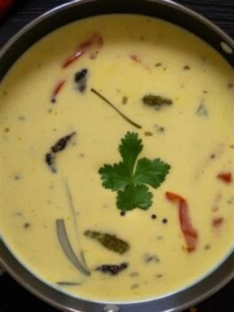 Maharashtrian Pitla A Must Try Creamy Besan Curry