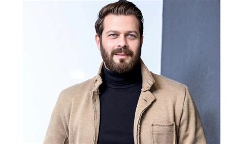 فرارو ویدئو ماجرای شهرک مسکونی پژمان بازغی در بهترین منطقه تهران