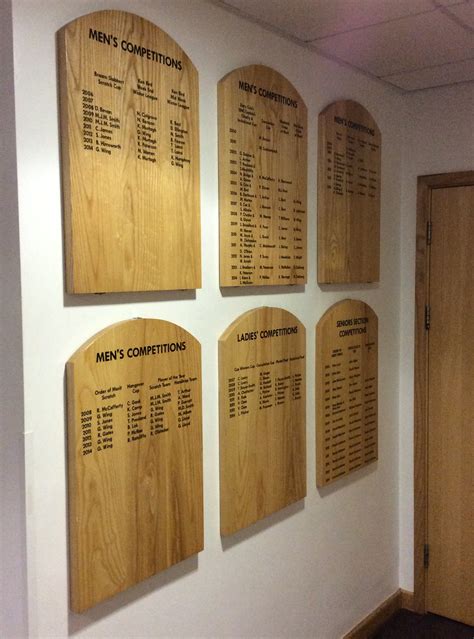 Galasso Signs Hitchin