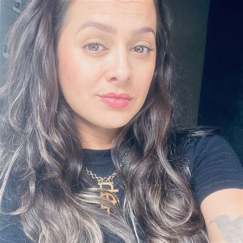 Bia Fernandes Beaarea • Threads Say More