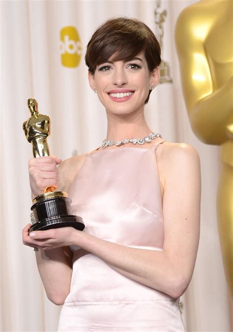 Anne Hathaway Oscar Dress