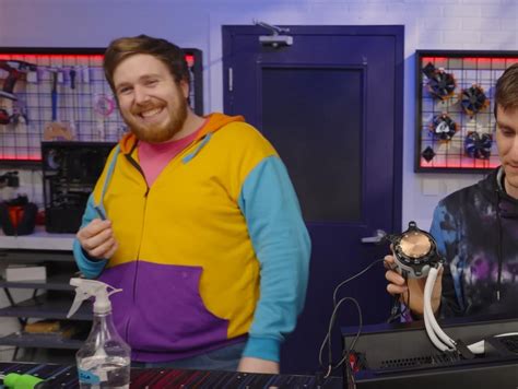 He Reminds Me Of Ron Weasly From The Books Not The Movies For Some Reason R Linustechtips