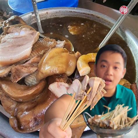 ဝက်သားတုတ်ထိုး စားမယ် 🤤 ဗိုက်ကလေးမင်မင် At ဗိုက်ကလေးဝက်သားတုတ