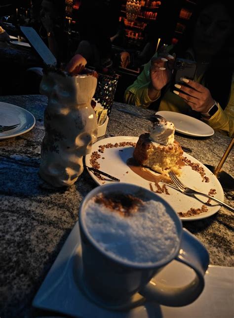 Lizeth Cisneros Lizeth Cisneros Added A New Photo — At