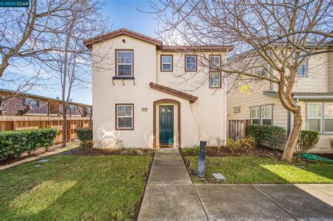 1618 Centennial Dr Fairfield Ca 94533 Mls 41046230 Redfin