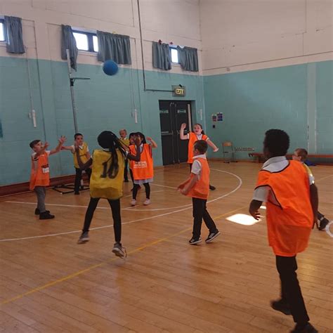 Utd Sports The Young Stars At Dalmarnock Primary Showing