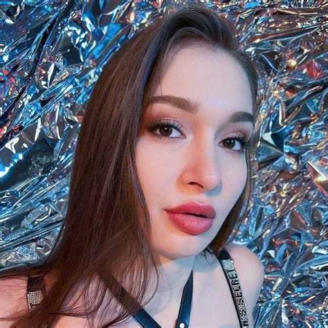 𝐁𝐫𝐢𝐚𝐧𝐧𝐚 𝐒𝐩𝐥𝐢𝐭𝐬 Brianna Splits Onlyfans