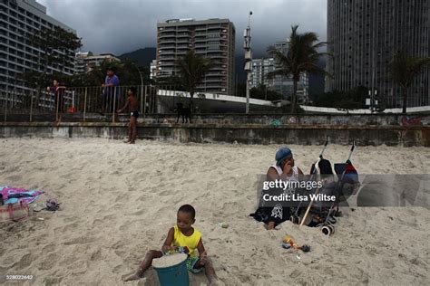 Families Spend The Day On Sao Conrado Beach In Rio De Janeiro News