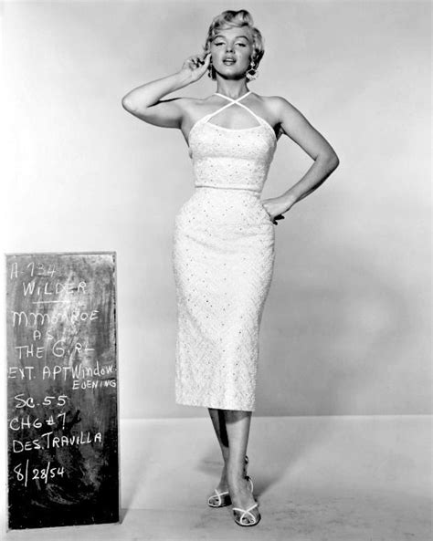 Marilyn Monroe Pictures Black And White Full Body