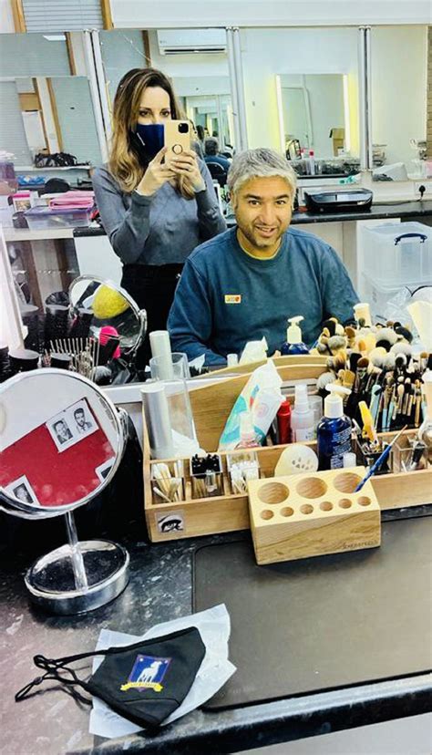 Ted Lasso See The Stars Back For Production On Season 3 Photos