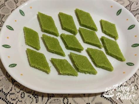 Sojee Sweet Sojee Halwa Pieces Semolina Dessert