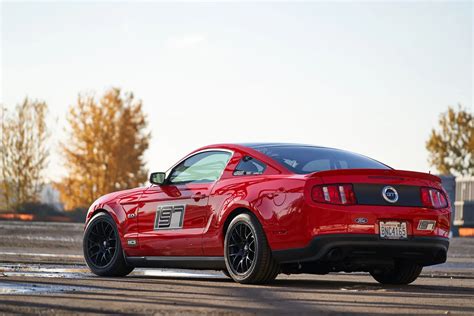 Ford S197 Mustang Gt With 18 Ec 7 Wheels In Satin Black