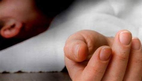 Cewek Open Bo Di Sidoarjo Ditemukan Sekarat Bugil Di Kamar Mandi