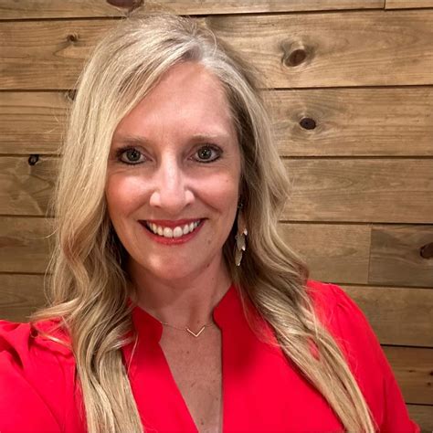 Erica Roach Realtor Greater Waco Realty Woodway Tx