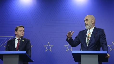 Nga Korsitë E Gjelbra Te Interneti Falas Varhelyi Zbardh Temat E Diskutuara Në Samitin Be