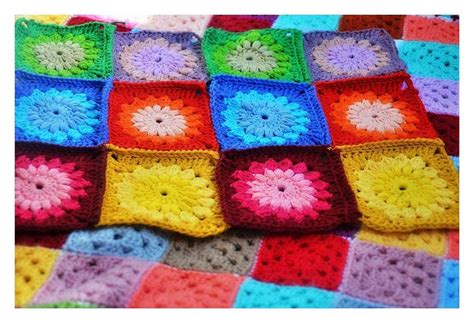 Knit The Perfect Granny Square With These Simple Instructions