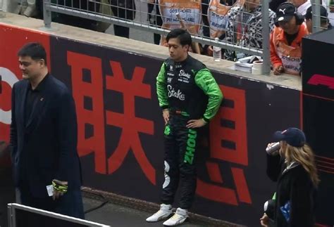 周冠宇家庭背景曝光！父亲一年营业额超30亿，生意遍布山东各市运动赛事1