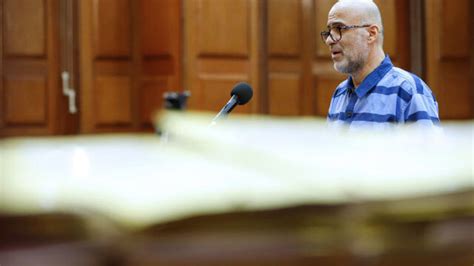 اکبر طبری در زندان اوین است