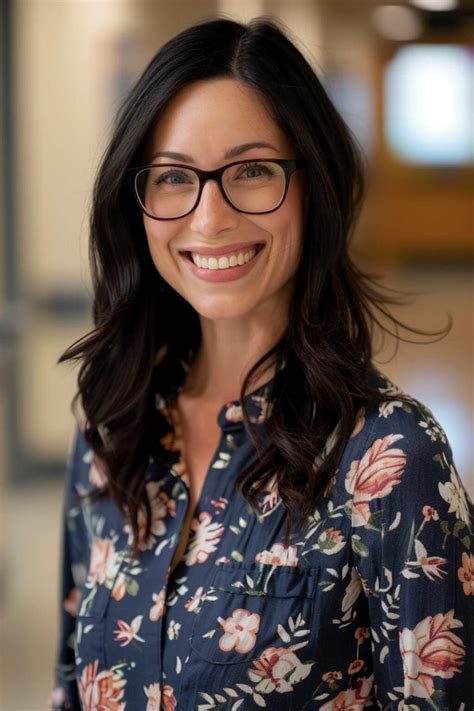 50 Chic Teacher Hairstyles That Wont Make You Look Outdated This 2026