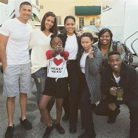 The Rookie Cast Group Photo The Rookie Lopez And Wesley Cast Pics
