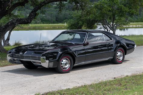 1965 Black Oldsmobile Toronado Oldsmobile Toronado De Luxe 1965r