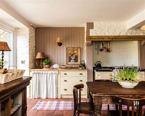 How To Recreate An English Cottage Style 6 Cozy Design Ideas Homes And Gardens