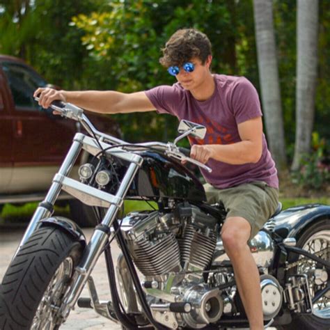 Dirk Van Rees Managing Editor Road Chaser Linkedin