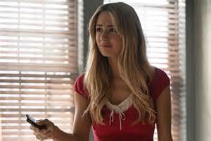 Tell Me Lies Stars Jackson White Grace Van Patten On Super Dark