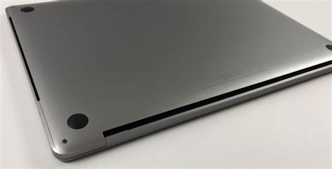 Macbook Pro Mid Inch Celebkop