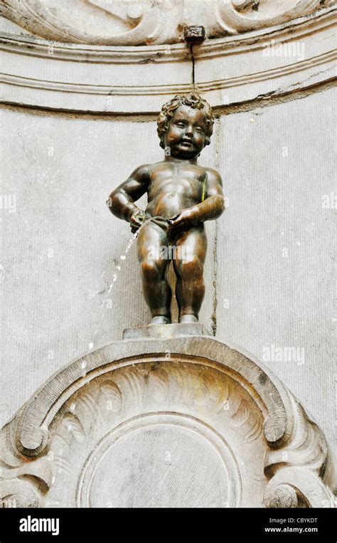 Manneken Pis The 61 Cm Tall Bronze Statue In Brussels Made In 1619 By