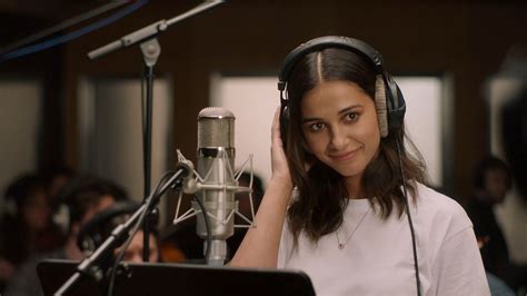 Pin By Sarahhh P On Inspirations Naomi Scott Role Models Pretty People