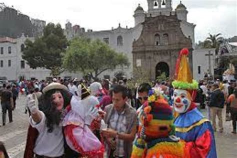 Fiestas De Guápulo Y Su Tradicional Entrada De Naranjas Quito City Tour And Travel Blog