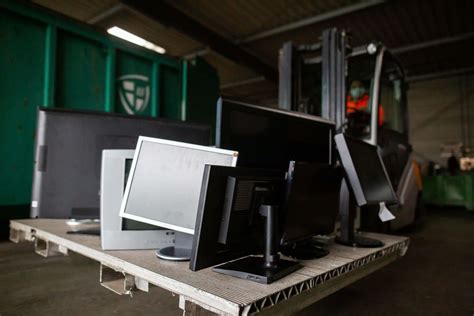 Make 2021 The Year You Upcycle Your Consumer Electronics Devices