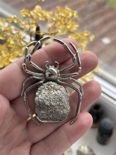 Пирит паук — ціна 650 грн у каталозі Статуетки Купити товари для дому
