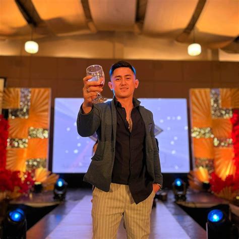 Bryan Flores Sadia Internet Hustler