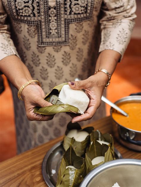 1000kitchens Recipe Drop Bunt Style Kori Gassi And Kotte Kadubu — Goya