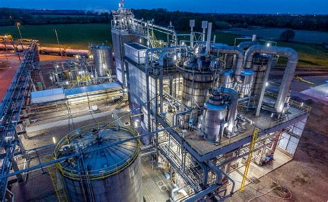 Understanding The Applications Of Explosion Proof Lighting Heat Caster