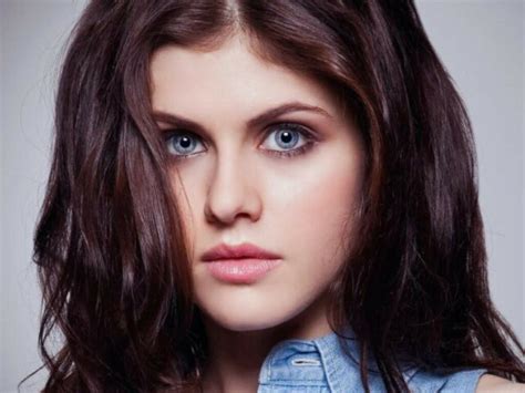 Are Alexandra Daddarios Eyes Naturally Blue