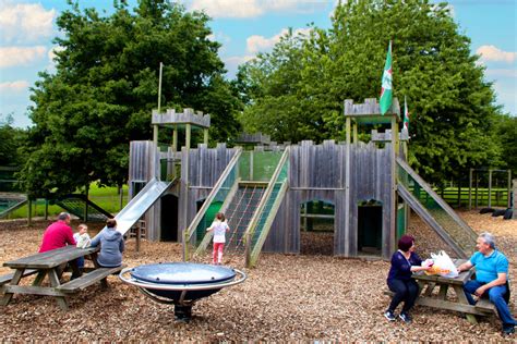 Robin Hoods Splash Play Wheelgate Park