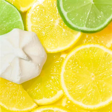 Nuxe Sweet Lemon Bálsamo Labios Con Fragancia De Merengue De Limón 15g