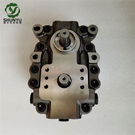 Spare Parts Hst Pump 40cc For Kubota Dc60 Dc70 Combine Harvester