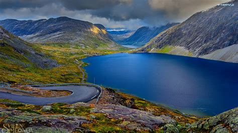 Norwegia Djupvatnet Droga Jezioro Góry Skandynawskie More Og Romsdal Zakręt