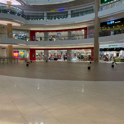Space Atrium Mall
