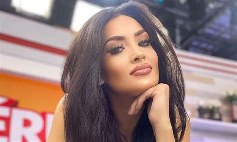 Michelle Soifer Quiere Entrar A La Política Marca Por El Sol