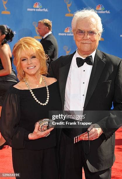 Ann Margret 2010 Photos And Premium High Res Pictures Getty Images