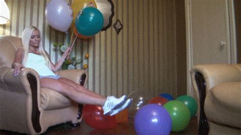 Gina Sneaker Stomp Wonderloons Clips4sale