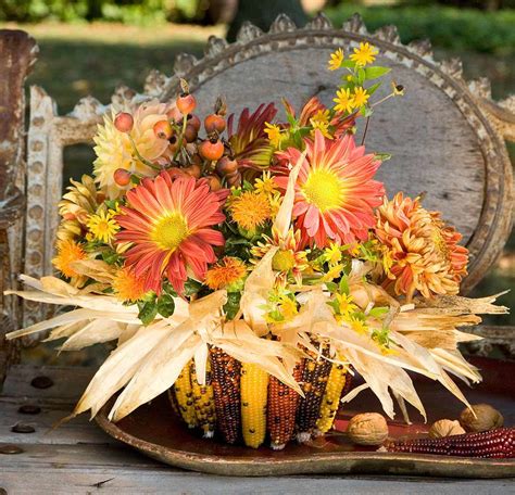 10 Dried Corn Projects For Fall Decorating