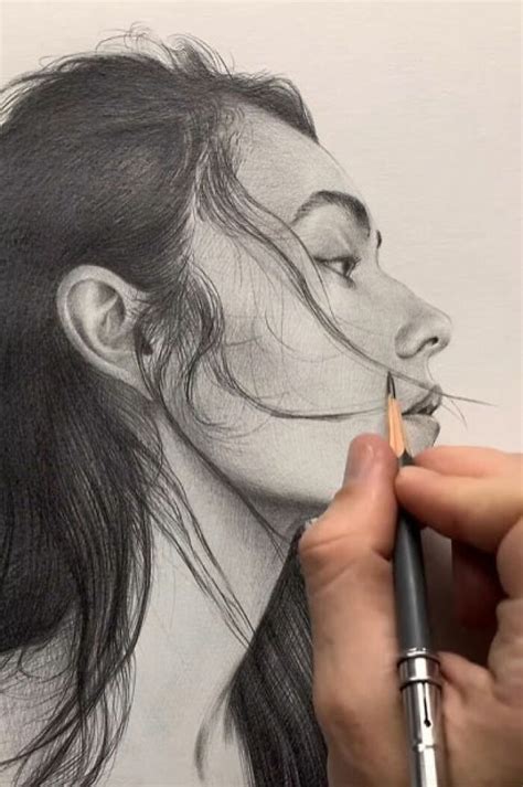 This Artist Draws Stunning Pencil Portraits That Capture Every Micro