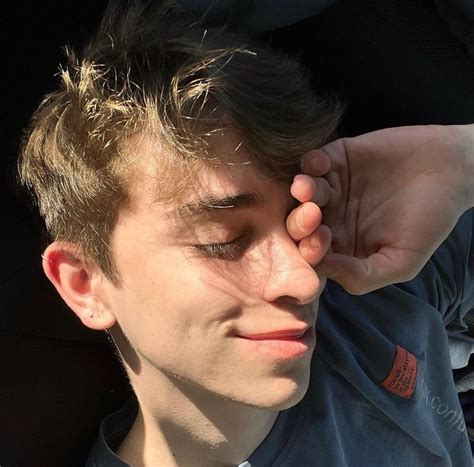 Best Twink Onlyfans Accounts In March 2026 Fansearch