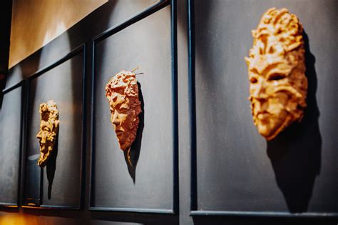 Franklin Bar Lança Galeria Com Obras Do Artista Thiago Valdi Jornal Trindade